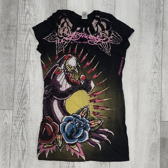 Ed Hardy | Tops | Ed Hardy Black Tee With Bold Graphic | Poshmark